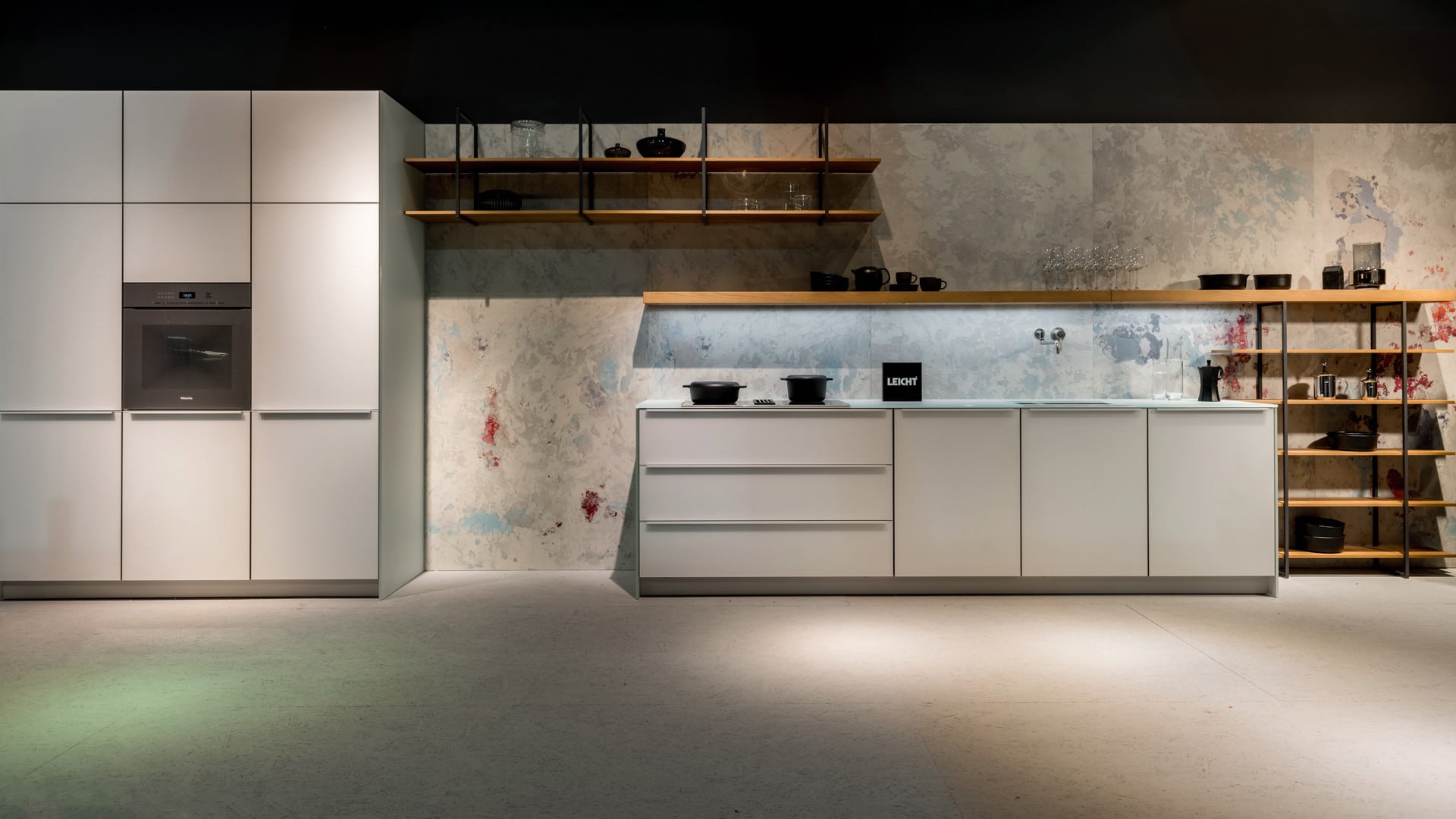 | Fust Cuisines & Bains